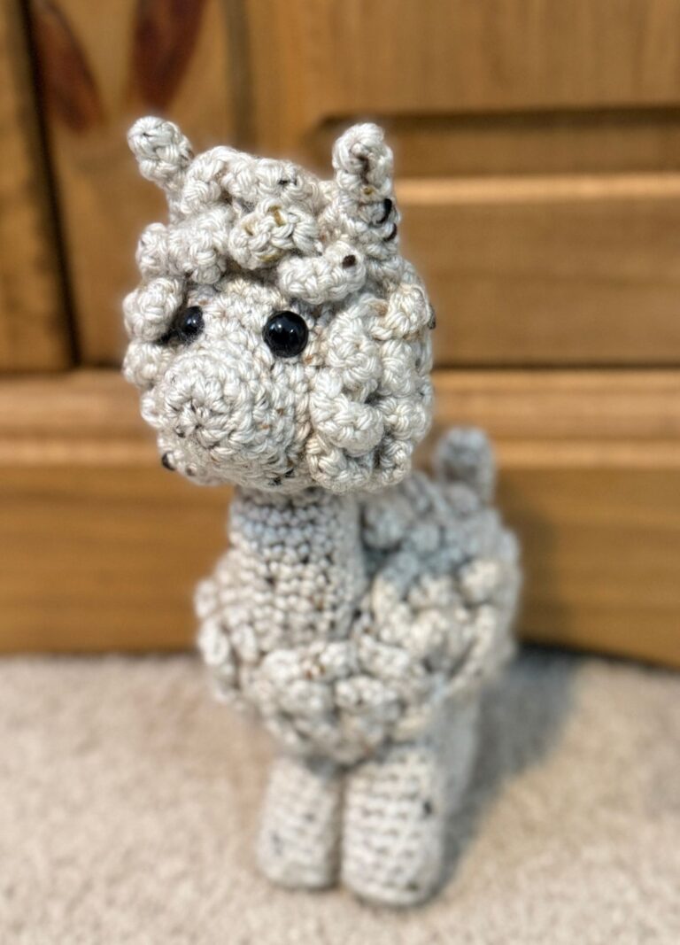 Crocheting an Amigurumi Alpaca - Free Pattern