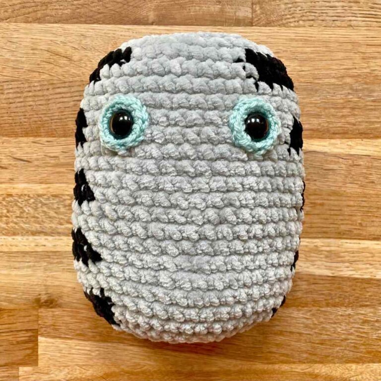Free Squishy Crochet Tabby Cat Pattern - Purrfect Amigurumi
